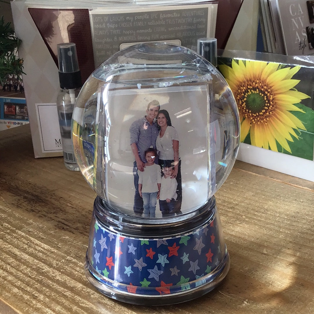 Photo Snow Globe – Fast Focus